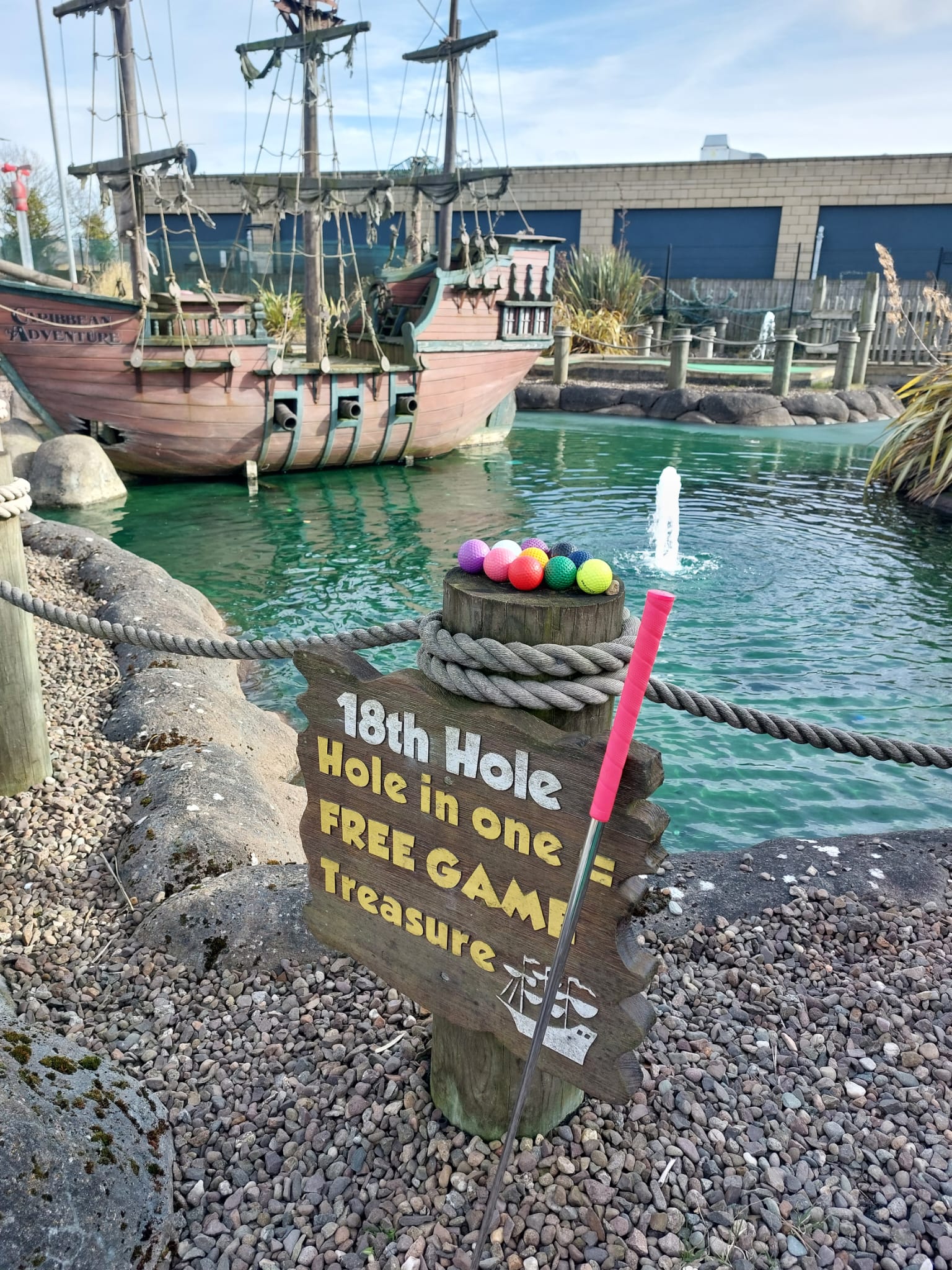 Indoor and Outdoor Mini Golf in Fife | Adventure Golf Island ...